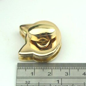 Cute Cat Twist Lock in Black, Bronze, Gold, Silver // Kitty Kitten Turn ...