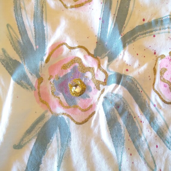 80s 90s Wetpaint Floral Handpainted Vintage White T S… - Gem