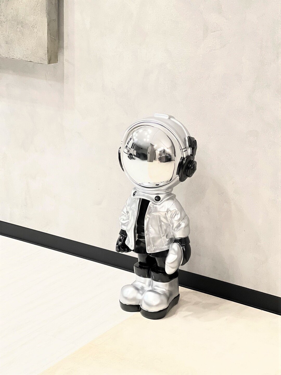 Silver Astronaut Statue With Balloon Gold Spacemen Sculpture - Etsy