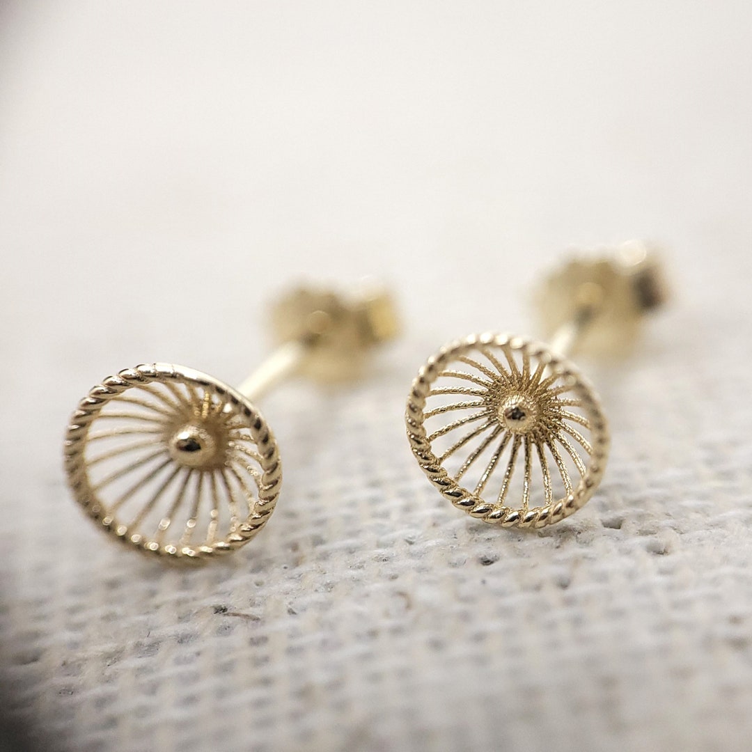 Solid Gold Studs: 18k Solid Yellow Gold 6mm Round Shape Studs Earring, Baby Shower Anniversary ...