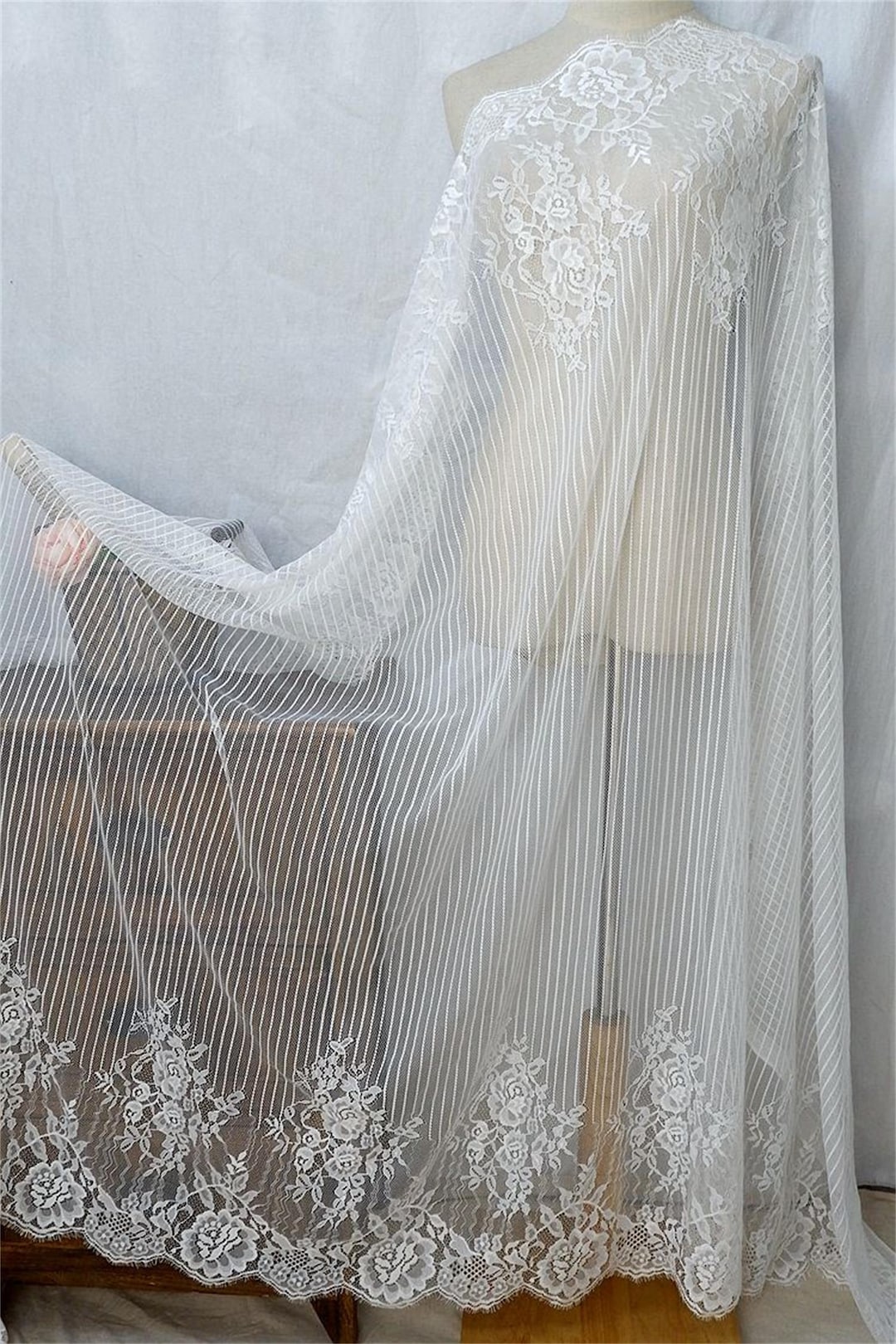 3 Yards High Quality Vertical Lace Fabric, Romantic Lace Fabric ...