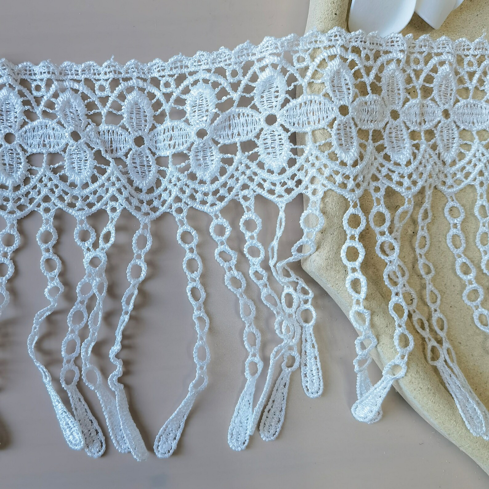 2 YARDS White Venetian Fringe Lace Suitable for Wedding - Etsy