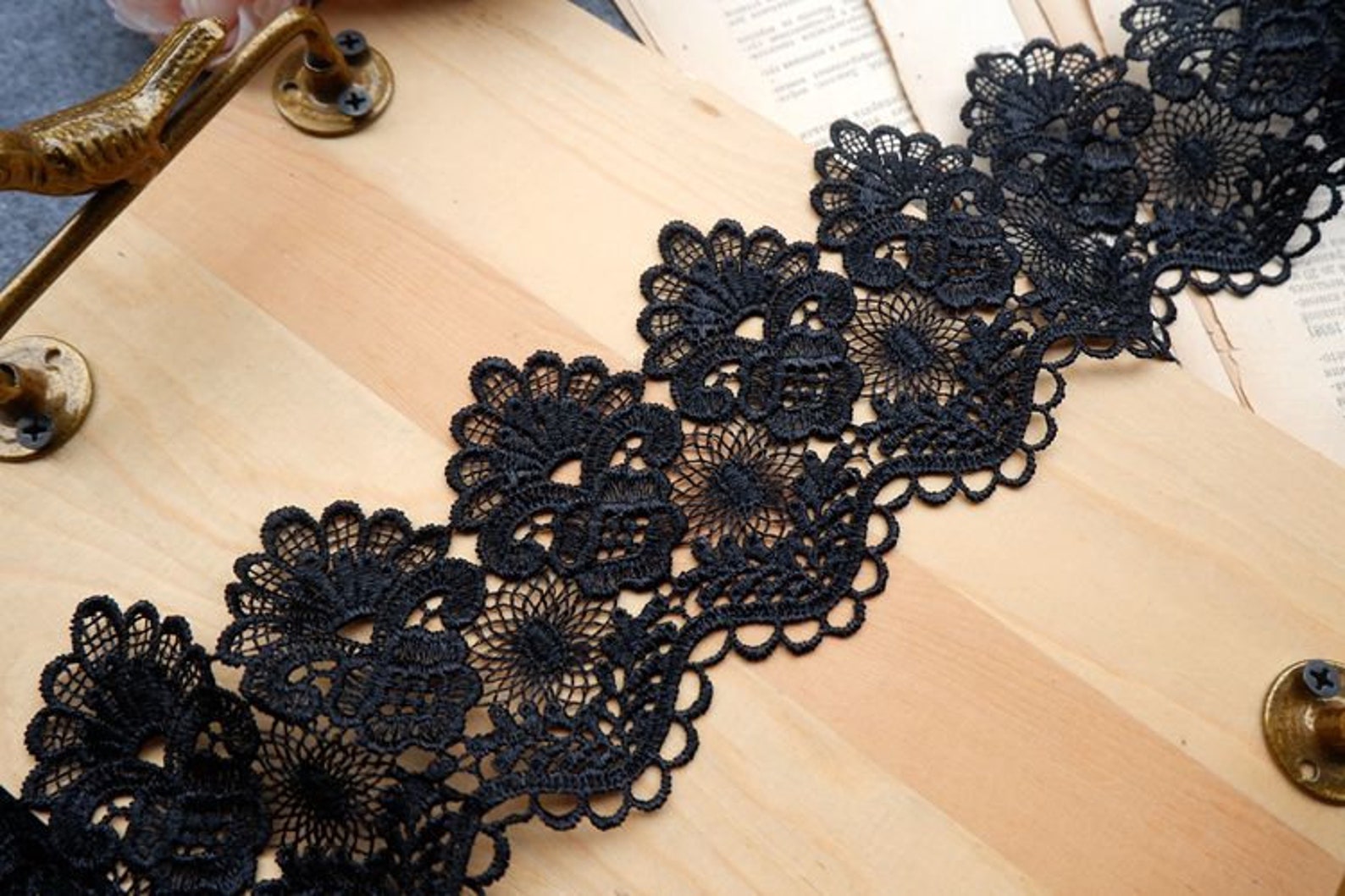 2 Yards White Retro Fan-shaped Embroidered Lace Trim for Dress - Etsy