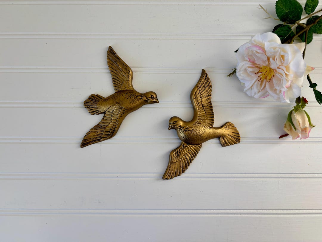 Vintage Gold Dove Wall Decor Set of 2 Flying Dove Wall Hangings Plastic ...