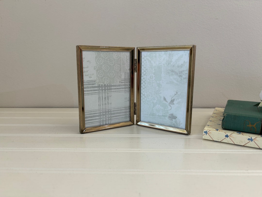 Vintage 3.5x5 Bi-fold Picture Frame Brass Bi Fold Display Small ...