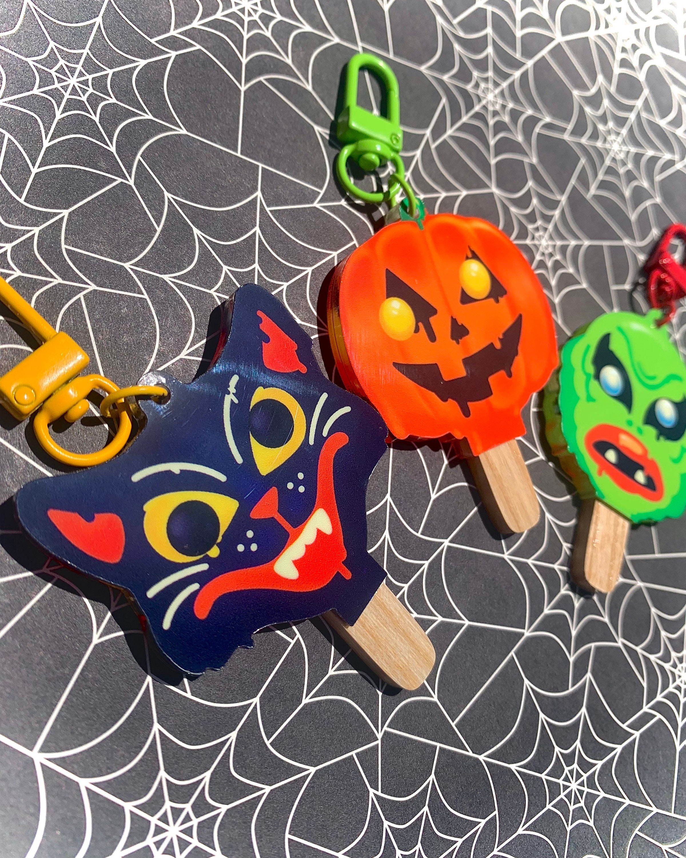 SPOOKSICLES! Horror Themed Popsicle Charm Keychains - Etsy