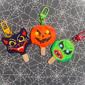 SPOOKSICLES! Horror Themed Popsicle Charm Keychains - Etsy