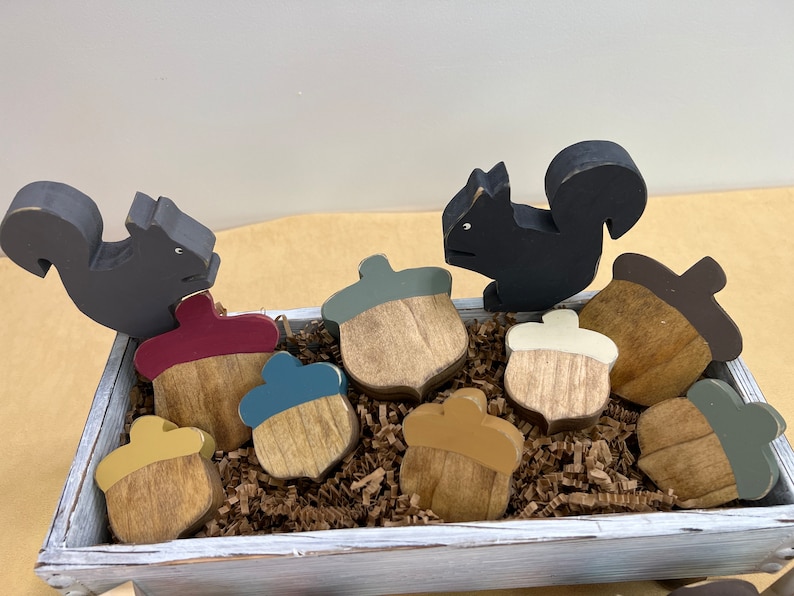 FALL ACORNS & SQUIRRELS | Chunky Wood | Autumn Decor | Halloween ...