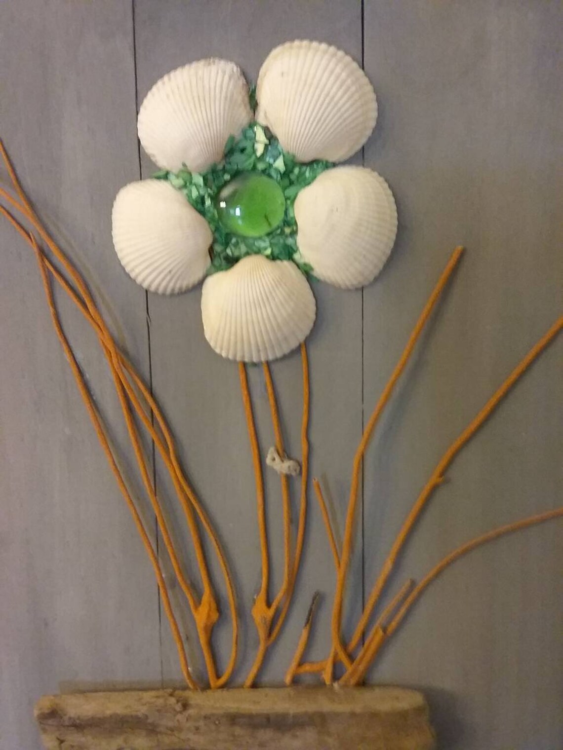 Sea Shell Flower Art | Ship-lap Wood Sea Shell Summer Decor | Shell ...