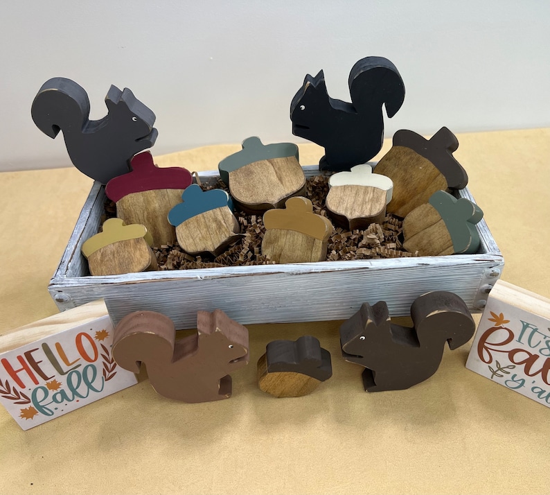 FALL ACORNS & SQUIRRELS | Chunky Wood | Autumn Decor | Halloween ...