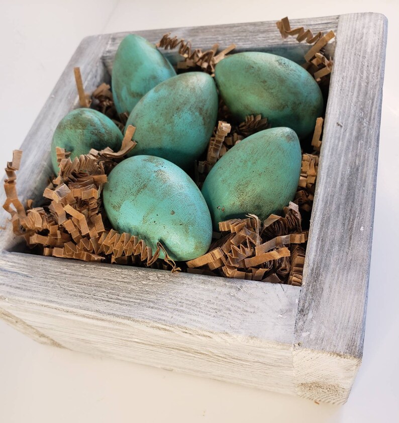 PRIMITIVE WOODEN EGGS | Rustic Wood Crate | Farmhouse Kitchen Decor ...