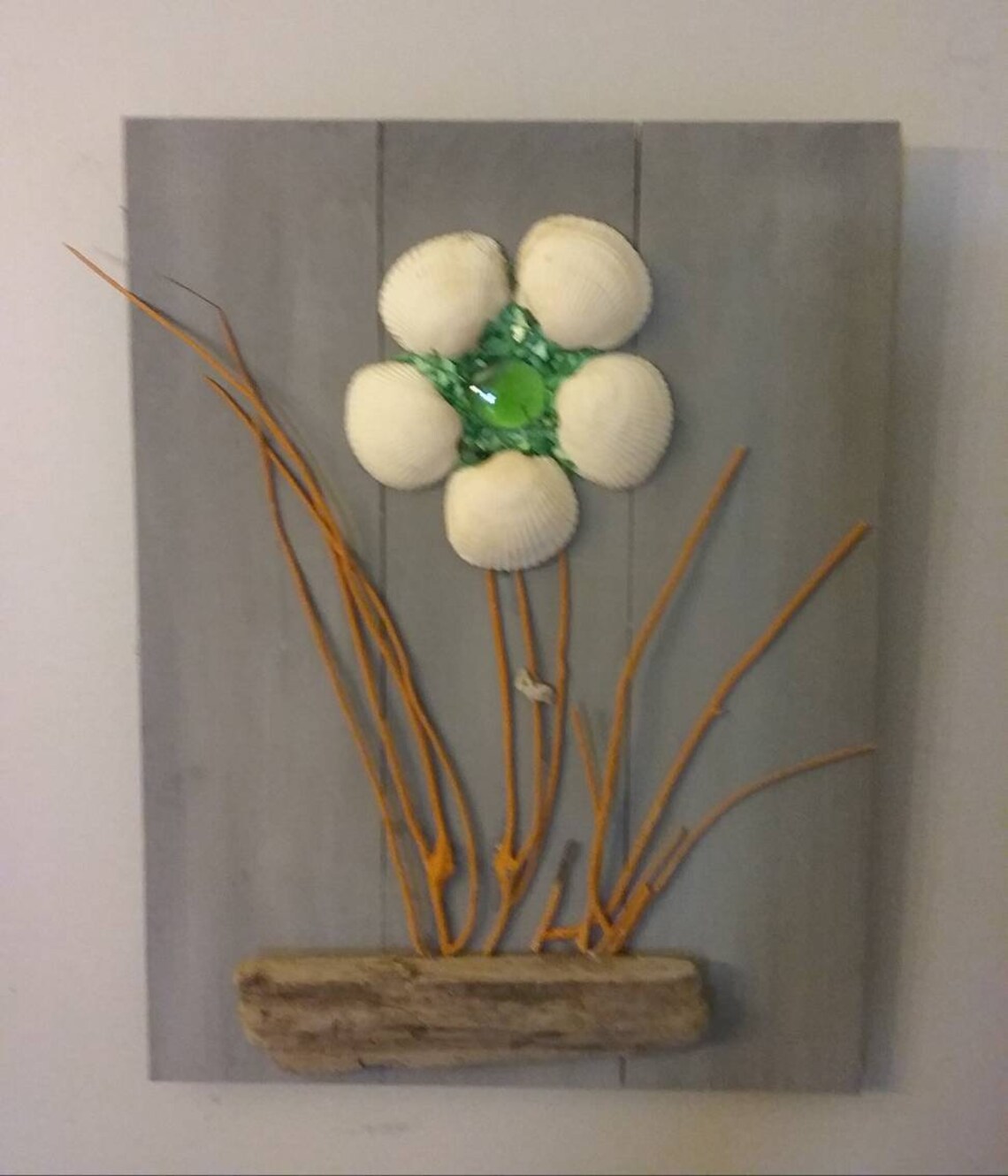 Sea Shell Flower Art | Ship-lap Wood Sea Shell Summer Decor | Shell ...