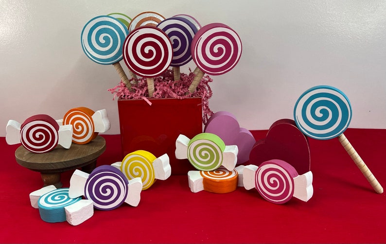 Wooden CANDY PIECES and LOLLIPOPS Tiered Tray Décor - Etsy