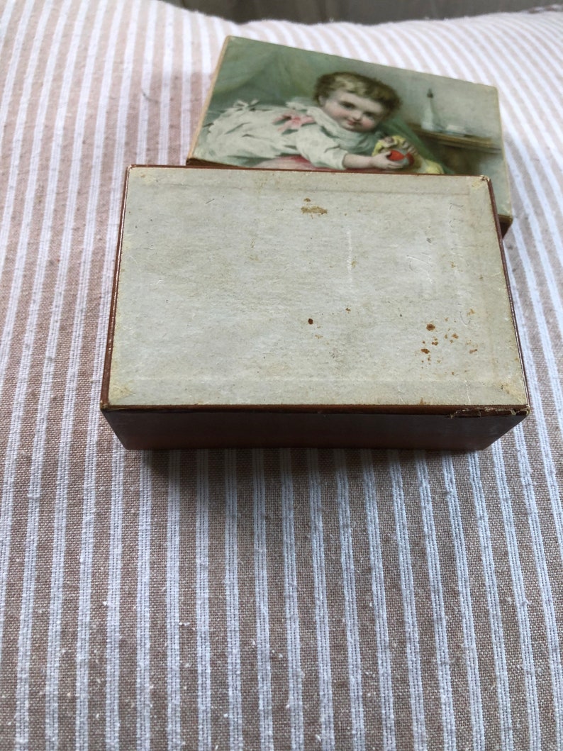 Antique Victorian Lithographed Gift Box - Etsy