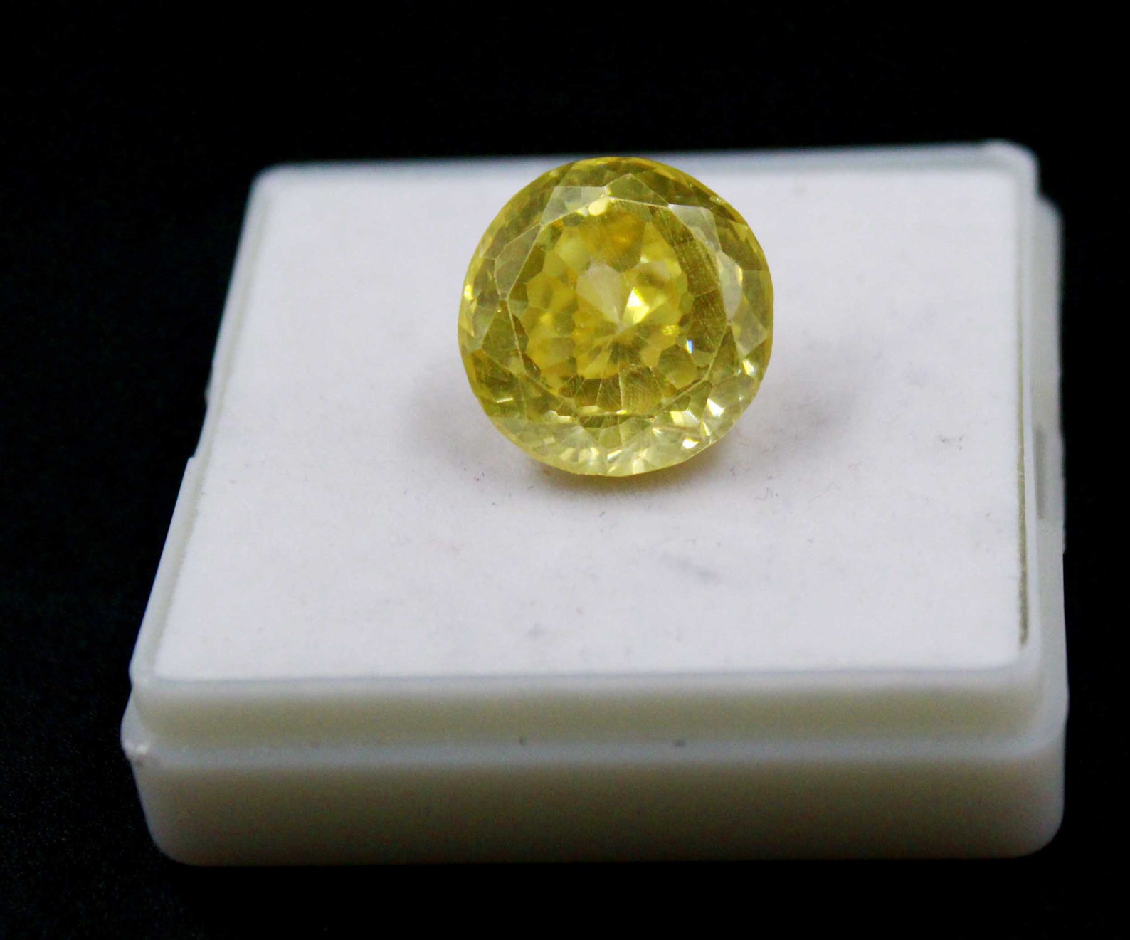 Yellow Spinel Gemstone 28.10Ct Certified Natural AAAA Shiny | Etsy