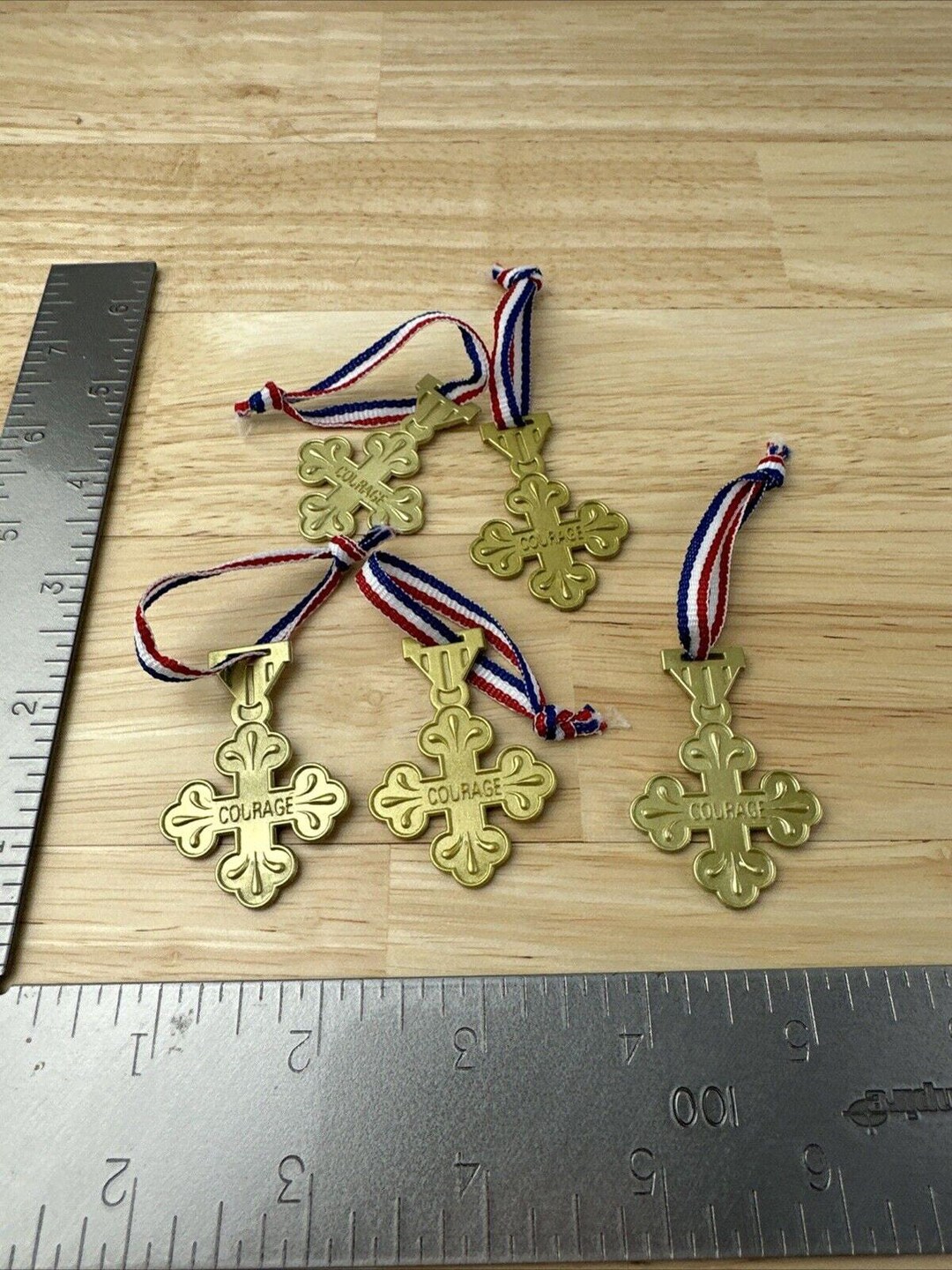 5X Mego Wizard of Oz Action Figure Lion Courage Medal Gold - 1974 - Etsy