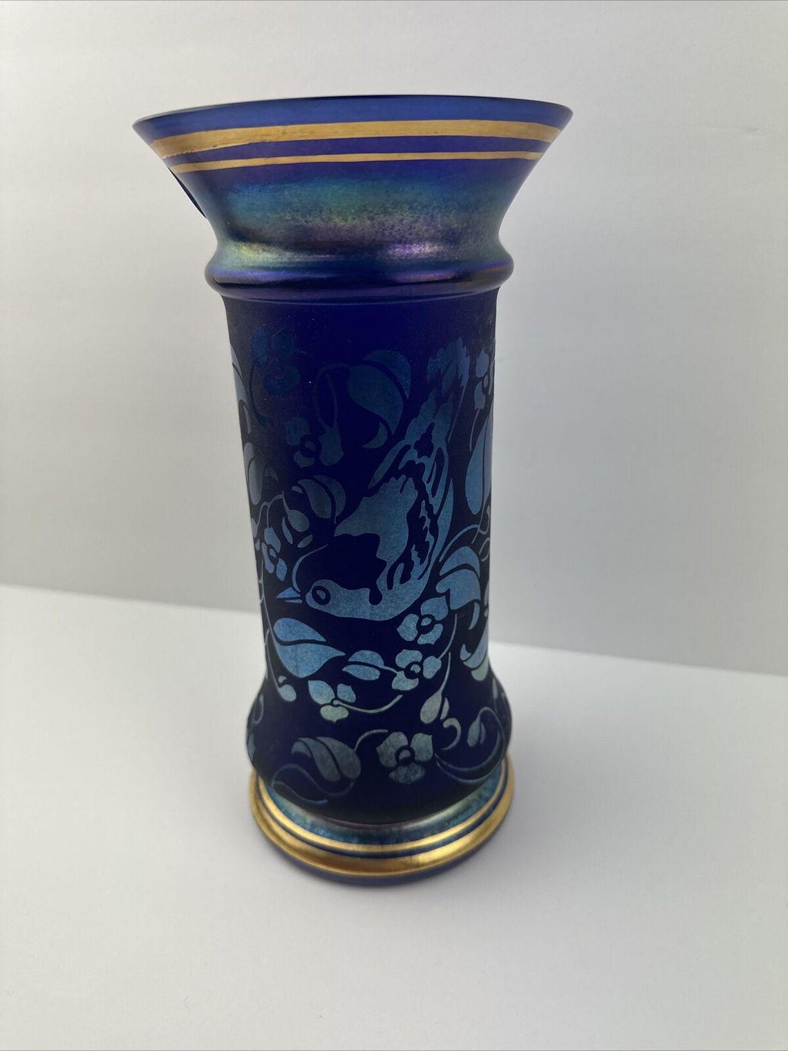 Fenton Favrene " at Woodlands Edge " Vase in Memorial of Don Fenton ...