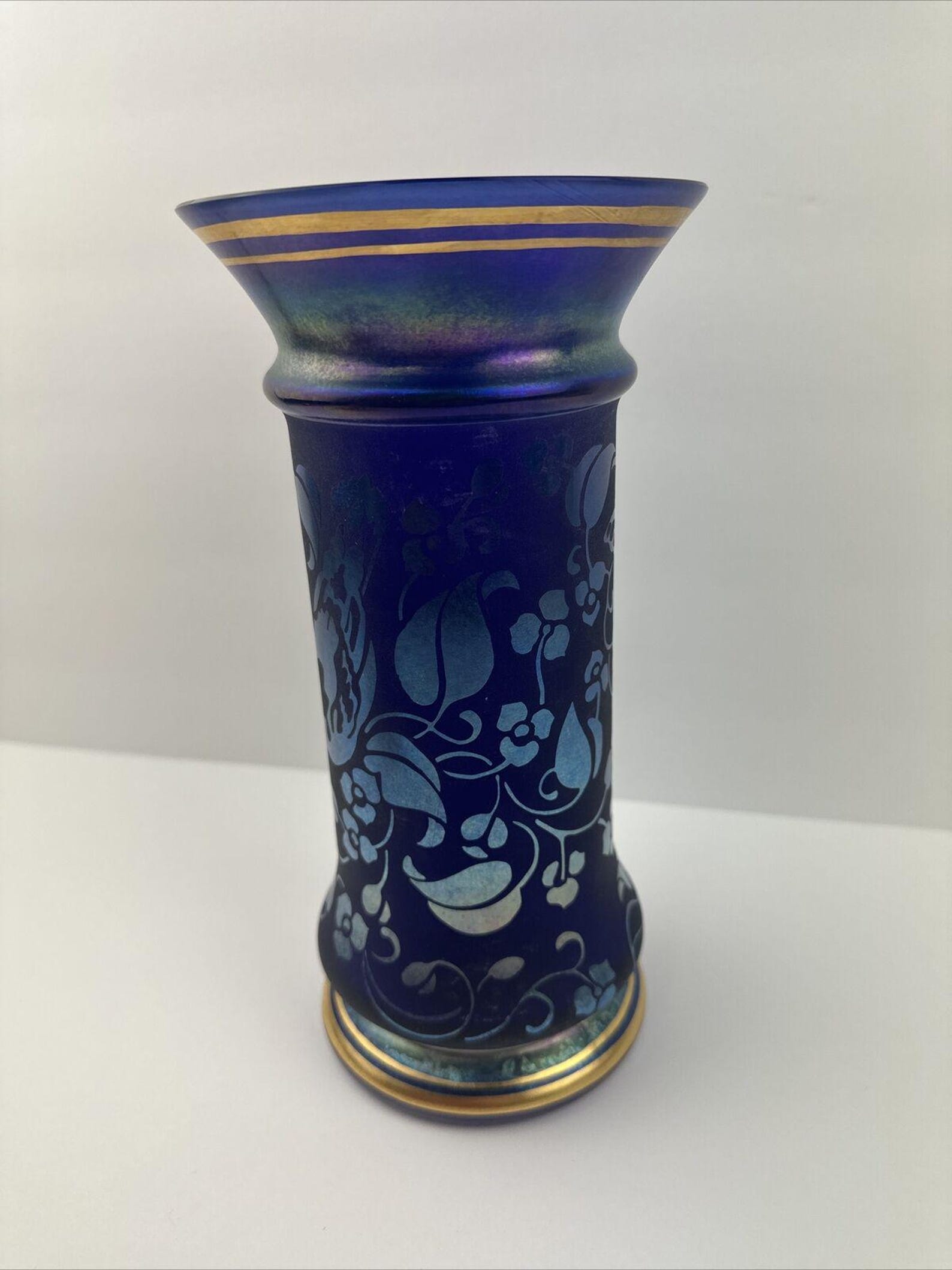 Fenton Favrene " at Woodlands Edge " Vase in Memorial of Don Fenton ...