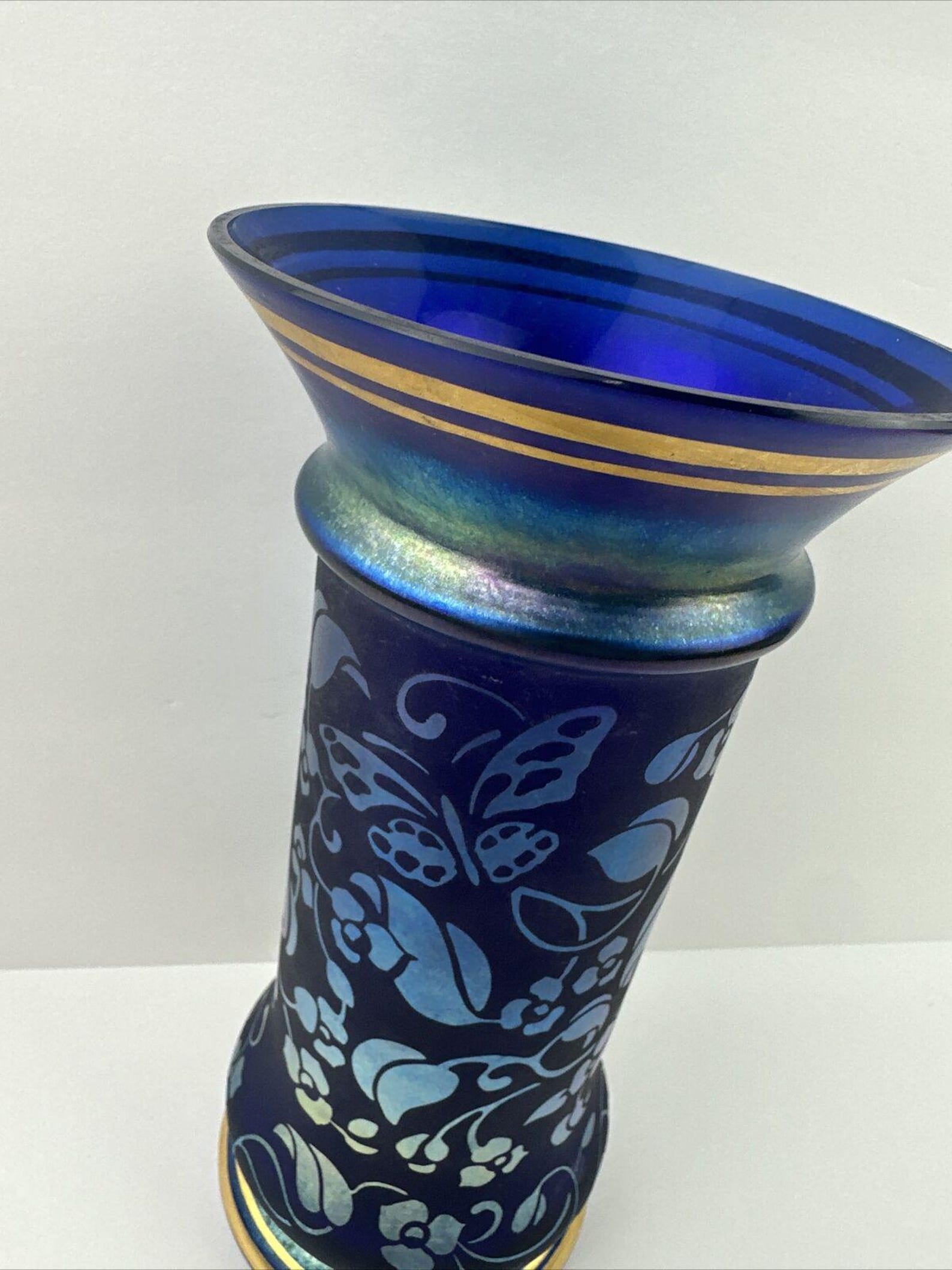 Fenton Favrene " at Woodlands Edge " Vase in Memorial of Don Fenton ...