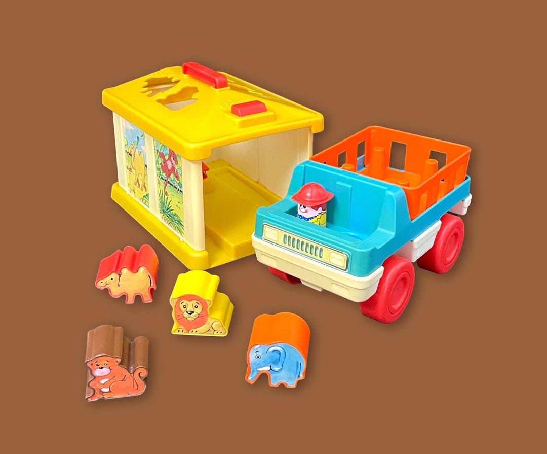 80's CHICCO Shape Sorter Garage With Safari Truck / Vintage Shape ...