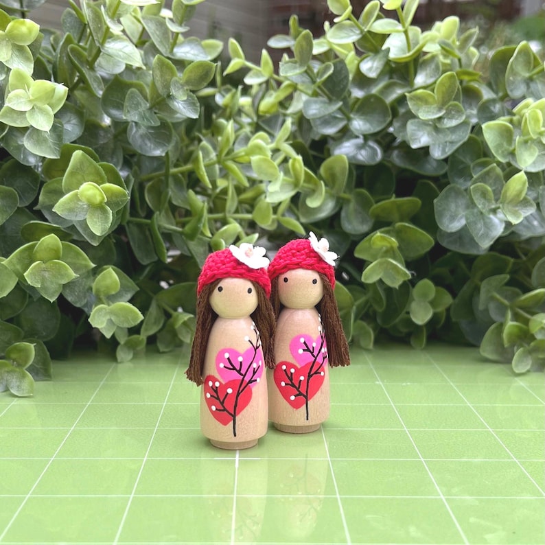 Hand-painted Valentine’s Day Peg Doll in Crocheted Hat : Minature ...