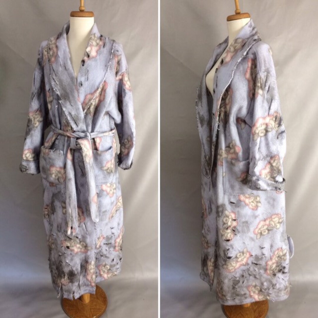 Distressed Housecoat Robe. Post Apocalyptic Wasteland Zombie Grandma ...