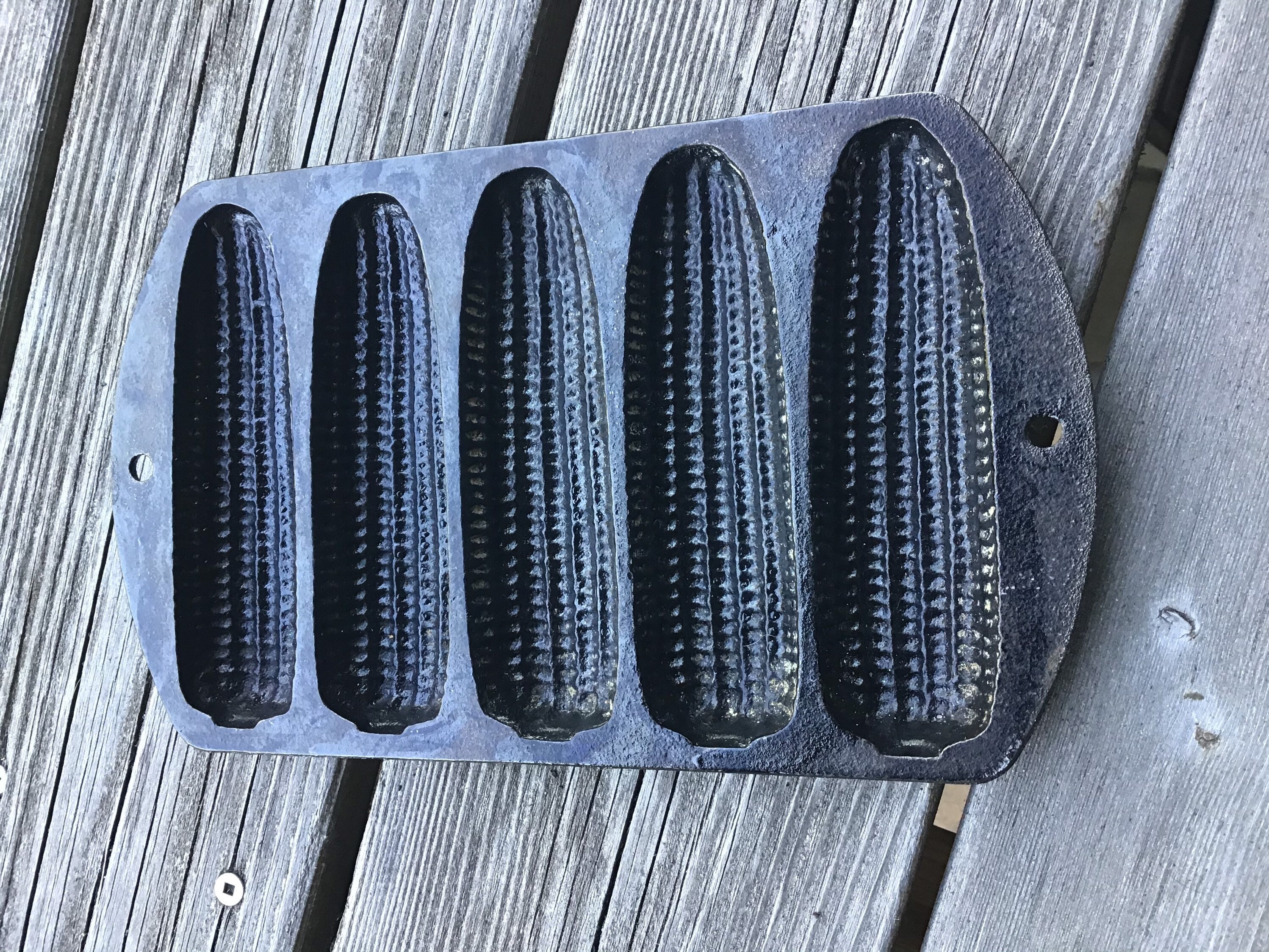 LODGE Cast Iron Cornbread Pan Model 527c2corn Cob 5 Stalk ...