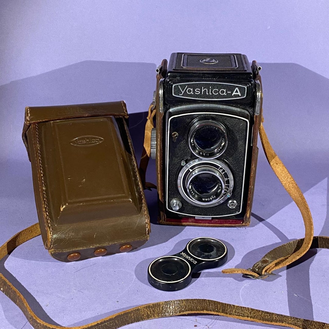 Vintage Yashica TLR A Twin Lens Reflex Copal Shutter & YASHIMAR 3.5 ...