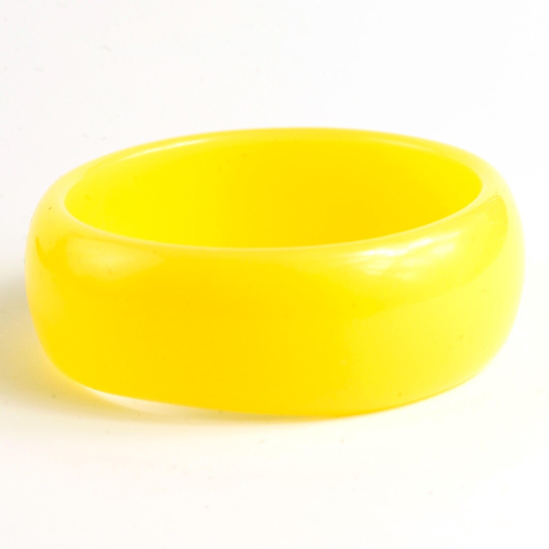 Vintage Opaque Pale Lemon Yellow Bakelite or Celluloid or Plastic ...