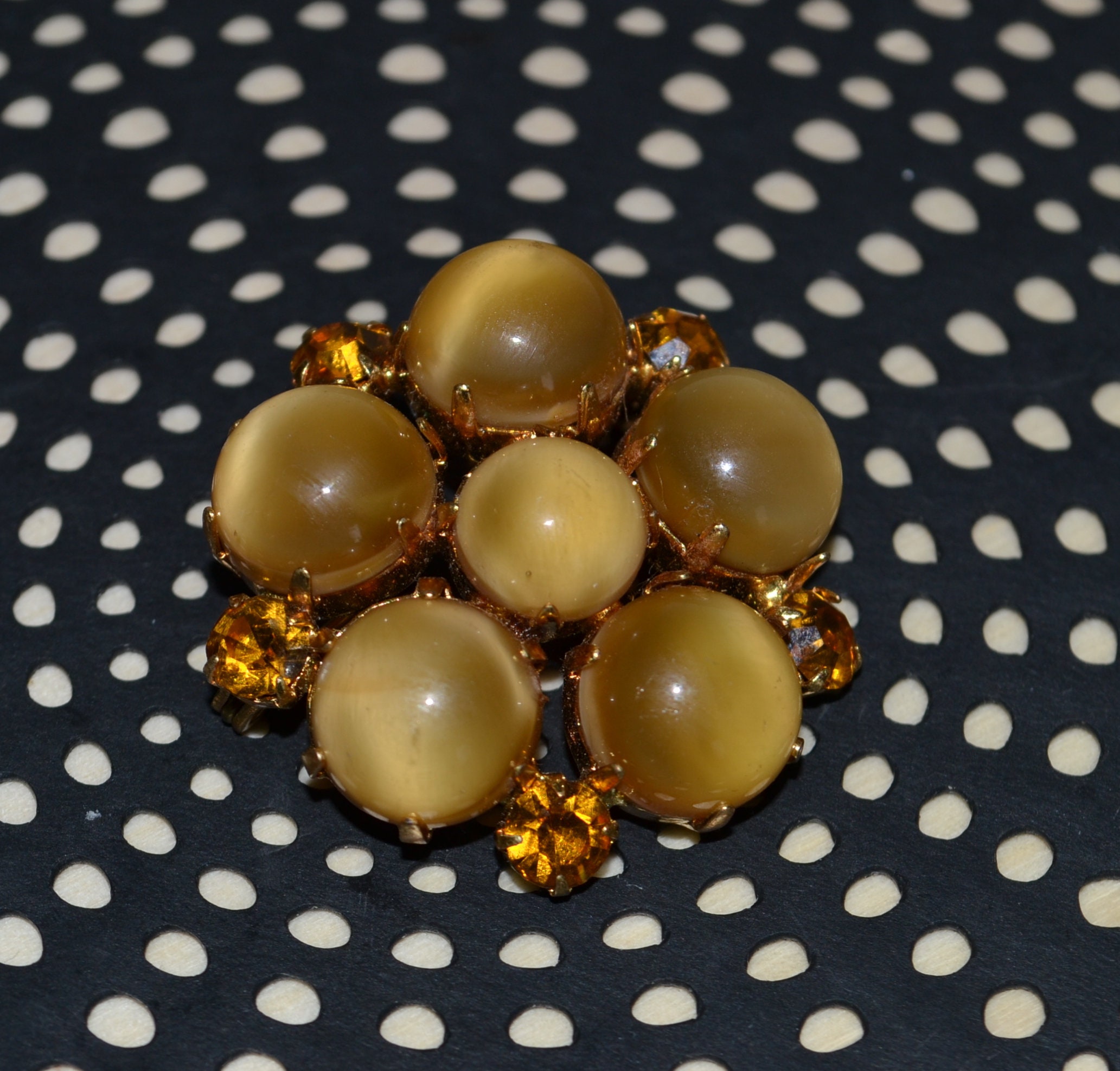 Vintage beautiful brooch yellow | Etsy