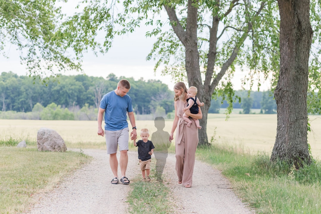 Add a Missing Child or Loved One to Family Photo With Shadow ...