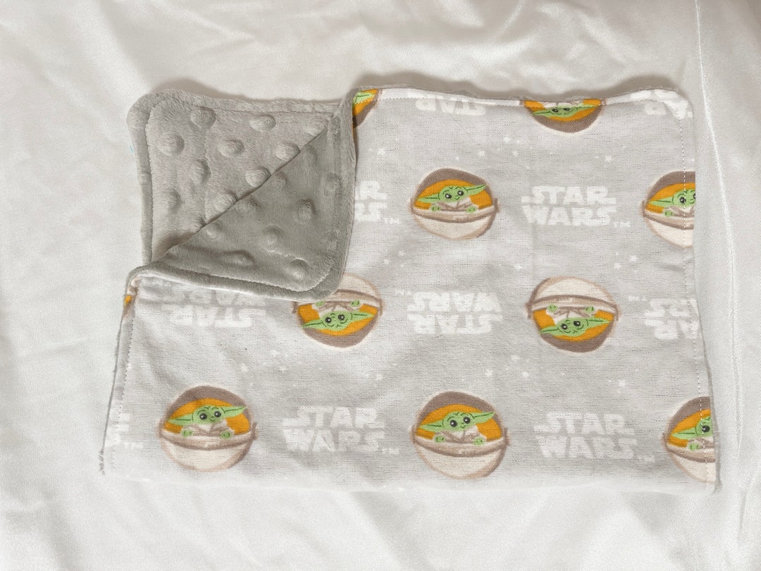 Baby Alien Burp Cloth Made With Licensed Star Wars Mandalorian - Etsy