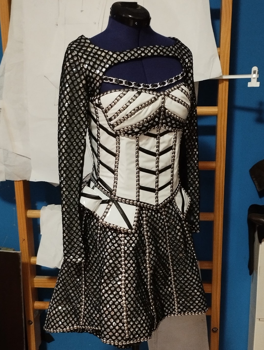 Jane Seymour Six Musical Cosplay Costume Replica Queen Skirt Corset ...