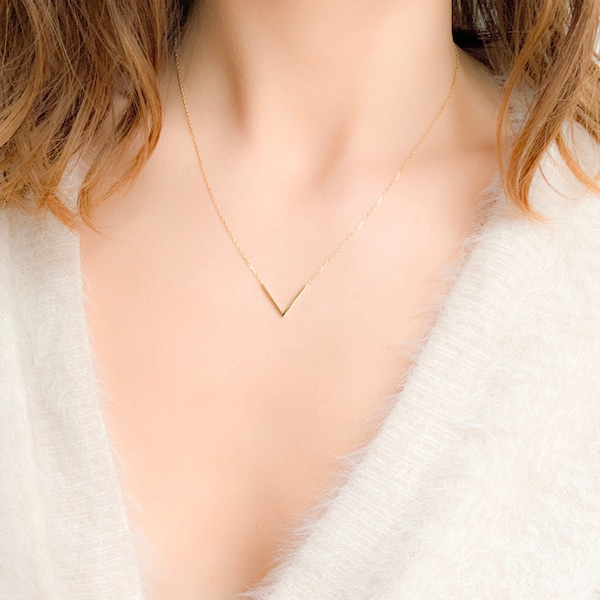 Minimalist Necklace - Etsy