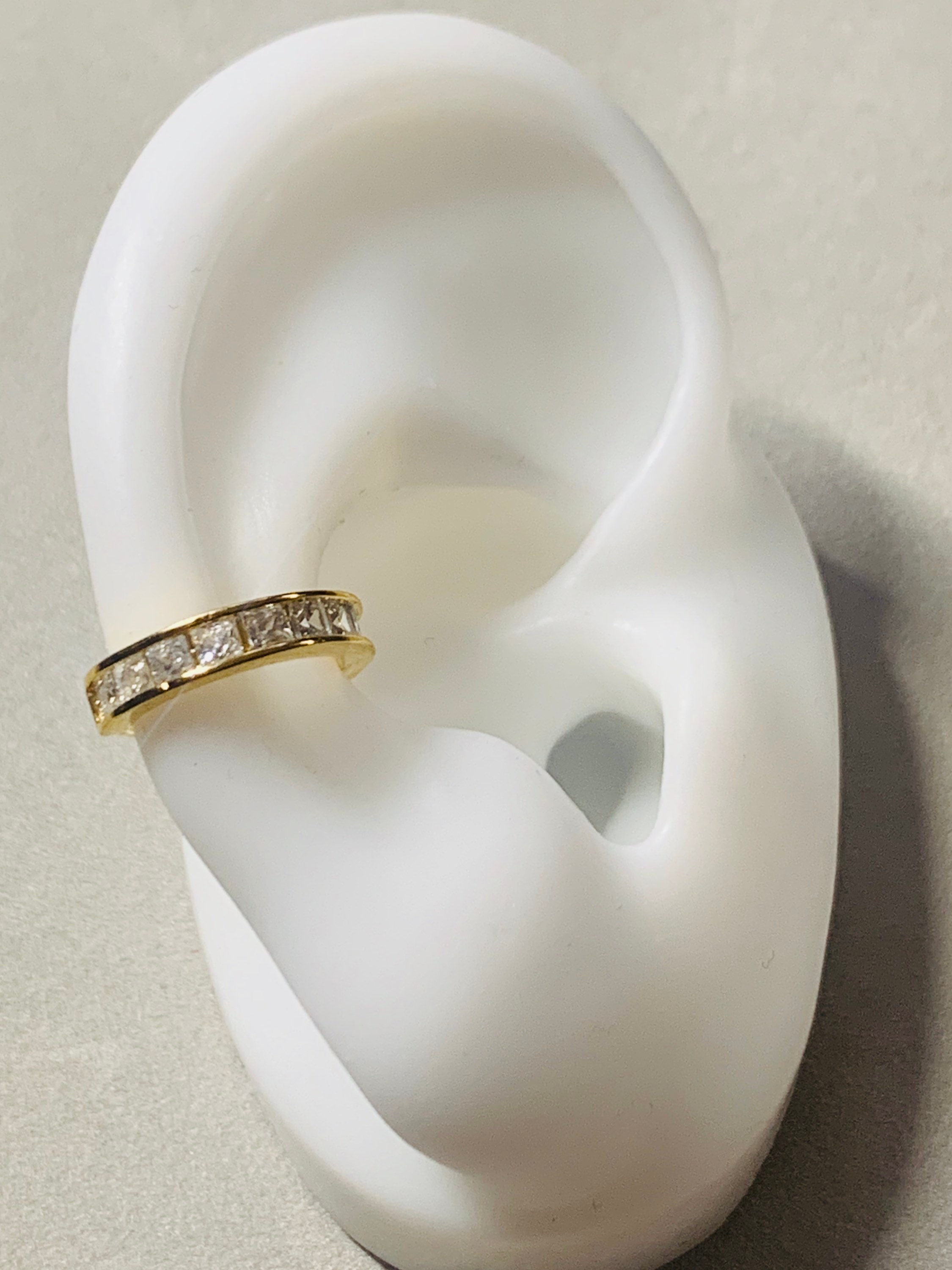 Simple Crystal Conch Cuff in Gold & Silver, Crystal Wrap Cuff, Gold Ear ...