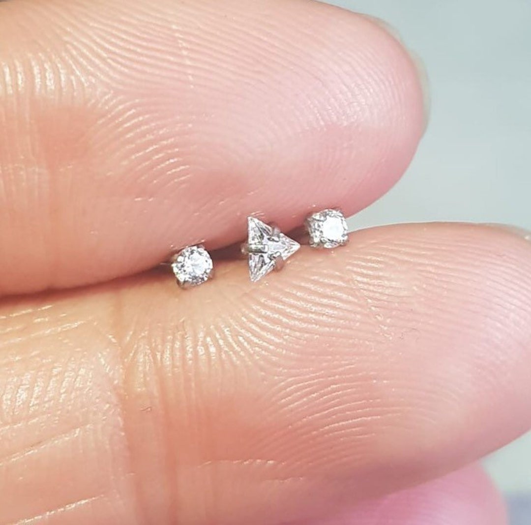 Silber Tiny Triangle 6mm, Triple Piercing, Triple Helix Ohrstecker ...