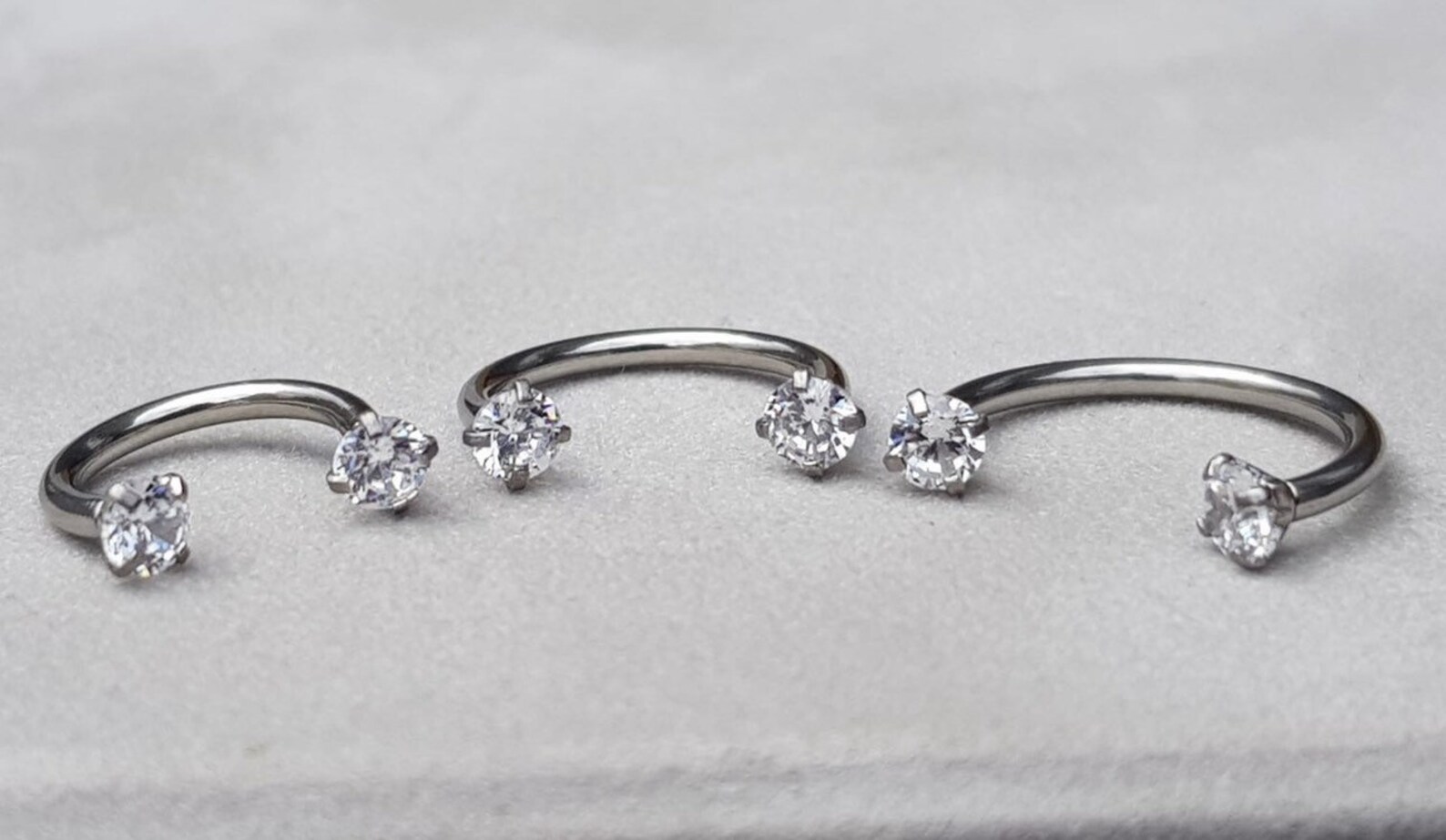 Curved Septum Bar 3mm Crystal Zirconia 16g Horseshoe Helix & - Etsy UK