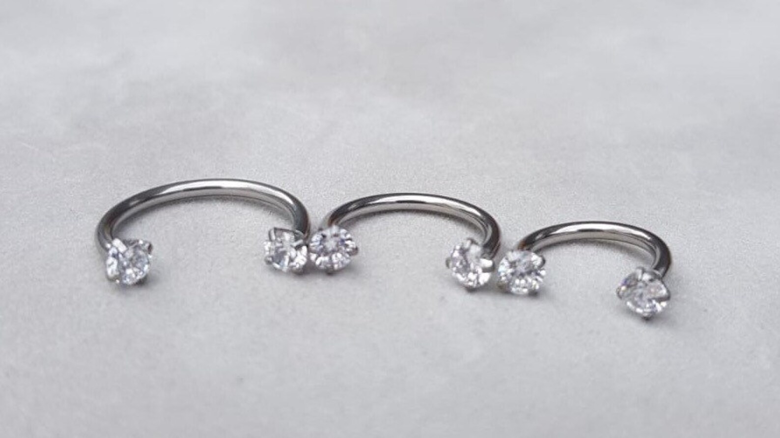 Curved Septum Bar 3mm Crystal Zirconia 16g Horseshoe Helix & - Etsy UK