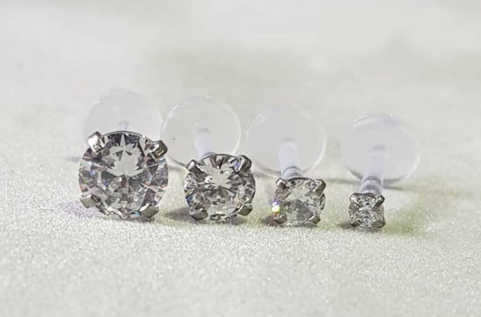 CLEAR Bioflex Labret Stud 16g Crystal Cartilage/tragus - Etsy UK