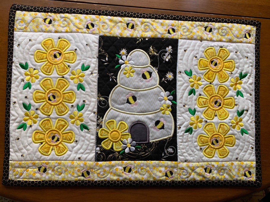 Honey Bee Placemat - Etsy