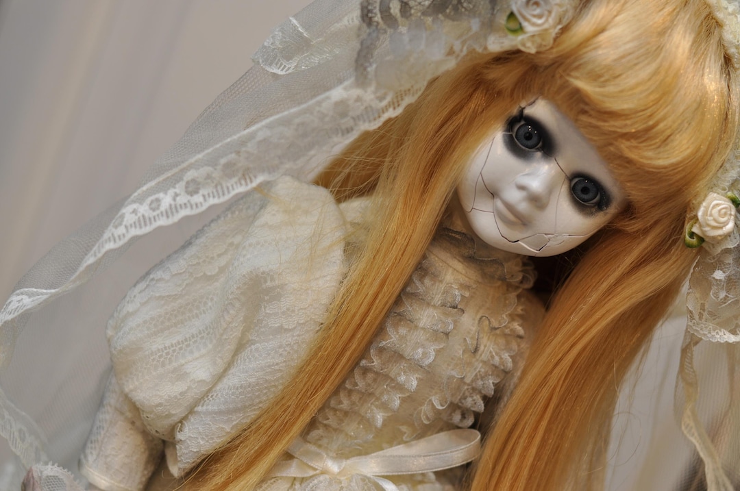 Creepy Scary Porcelain Horror Doll Sarah - Etsy