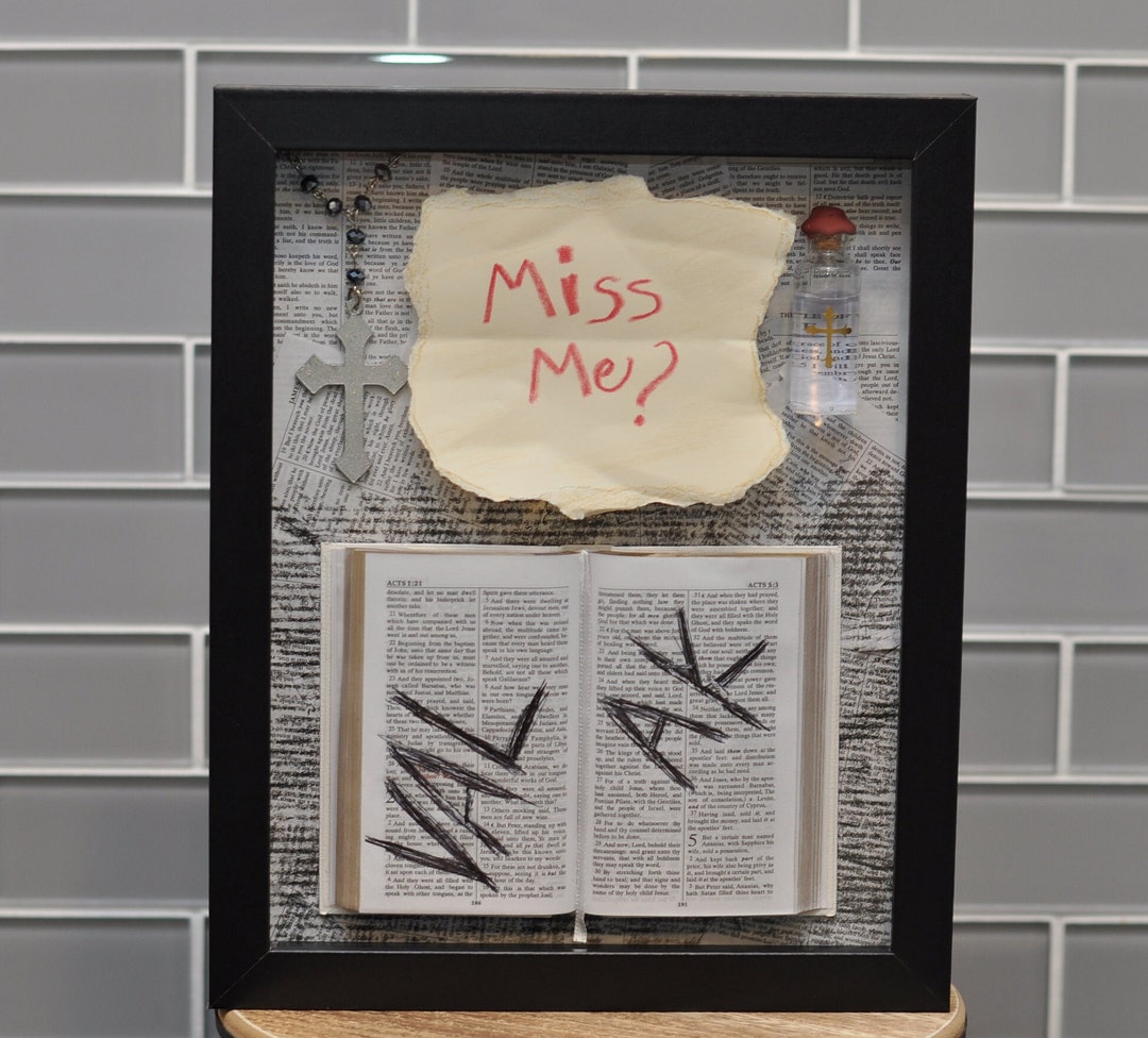 The Conjuring Shadow Box Annabelle Valak - Etsy