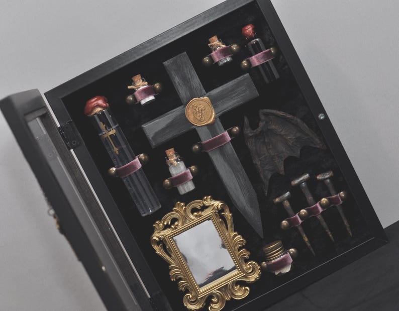 Nosferatu Vintage Vampire Hunting Kit Shadow Box-no. 1 - Etsy