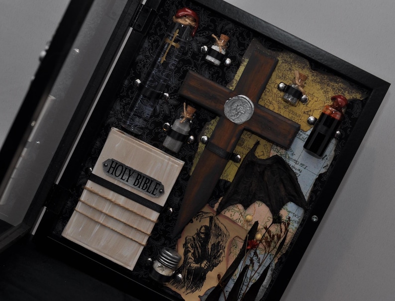 Vintage Vampire Hunting Kit Shadow Box- No. 3 - Etsy