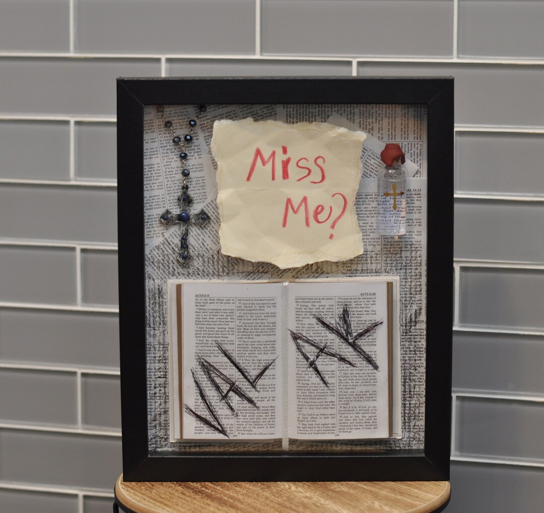 The Conjuring Shadow Box Annabelle Valak - Etsy