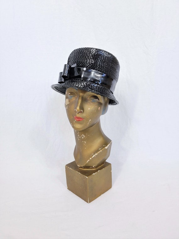 1960's Black Lacquered Woven Straw MOD Vinyl Hat I Sz… - Gem