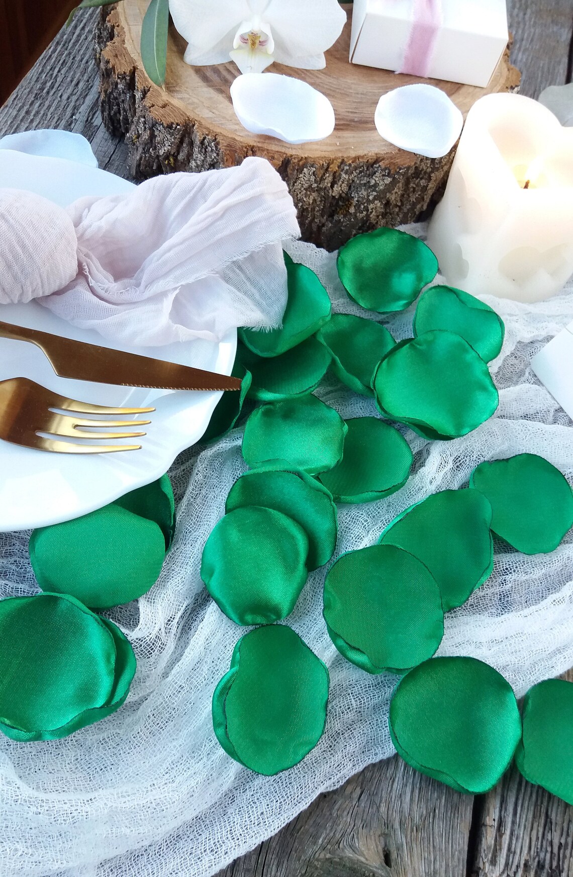 White rose petals for wedding Flower petals Wedding | Etsy