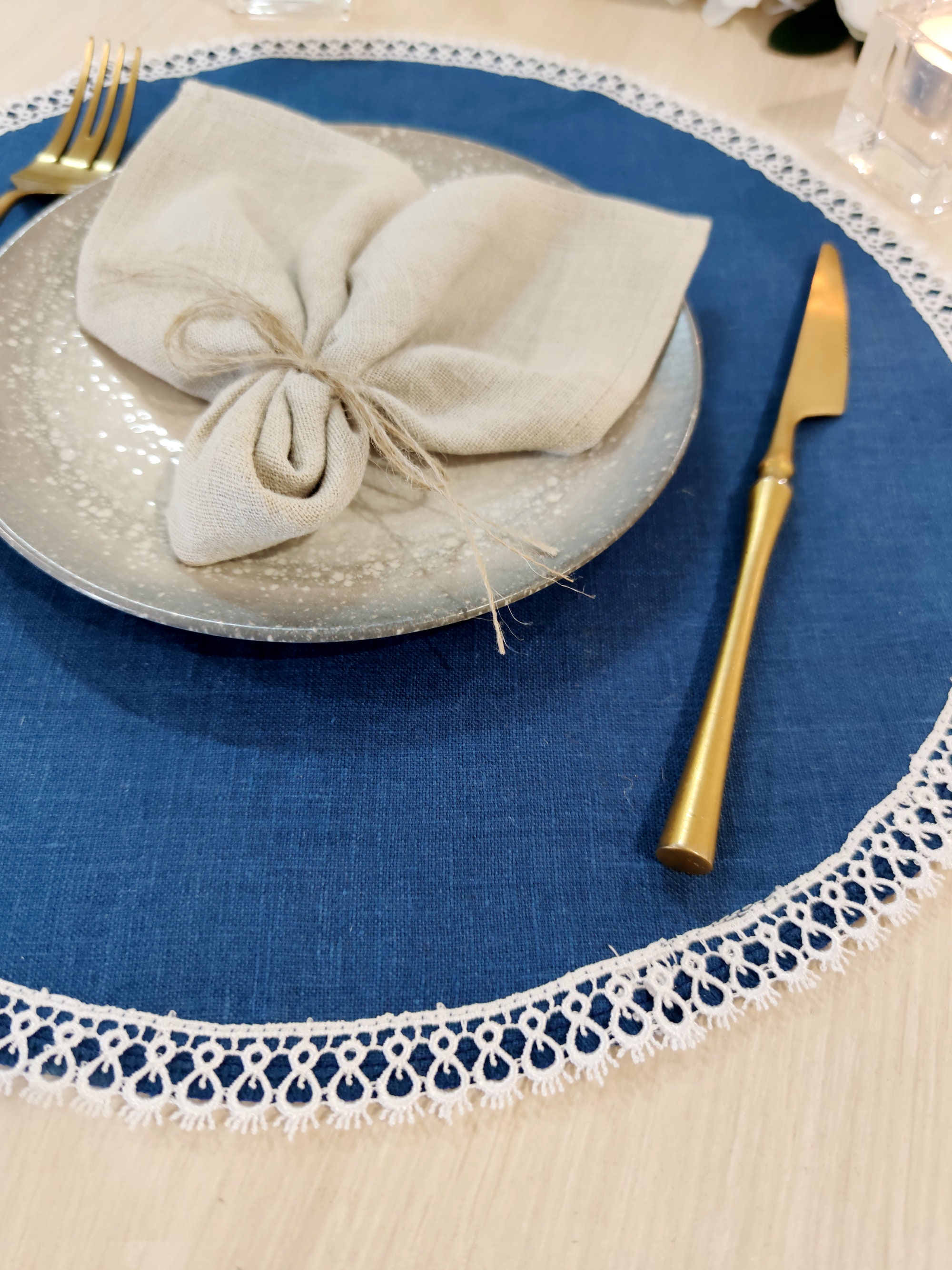 Placemats round table for the wedding Olive green linen | Etsy