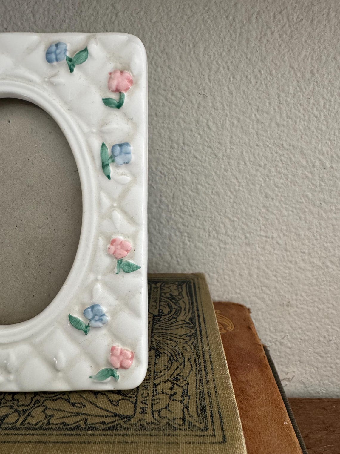 Ceramic Heart Picture Frame Mini Heart Frame Gold and Cream Ceramic ...