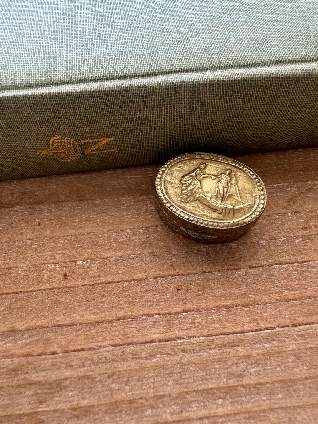 Mini Oval Vintage Gold Pill Box Pill Box Vintage Pill Case Vintage Pill ...